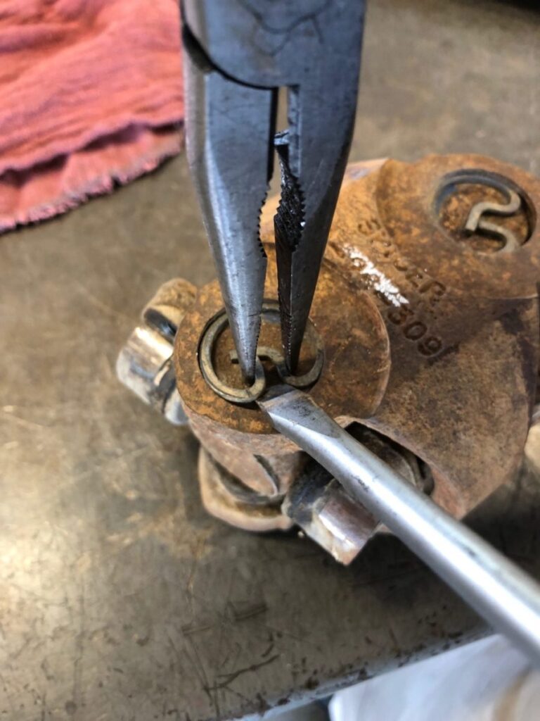 How To – Double Cardan Driveshaft Rebuild – 4 Wheels and a Motor