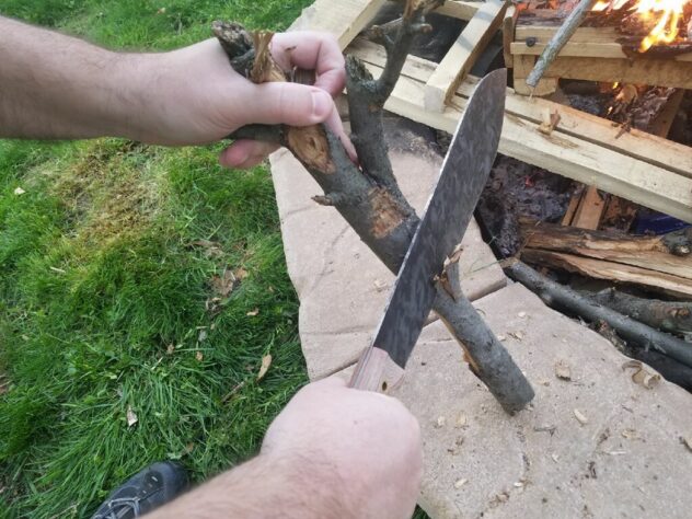 Review – LT Wright Knives Overland Machete – 4 Wheels and a Motor