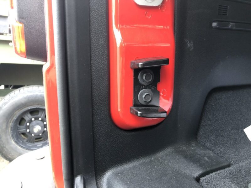 Easy Tech Tip – Eliminate Tail Gate Noise – 4 Wheels and a Motor